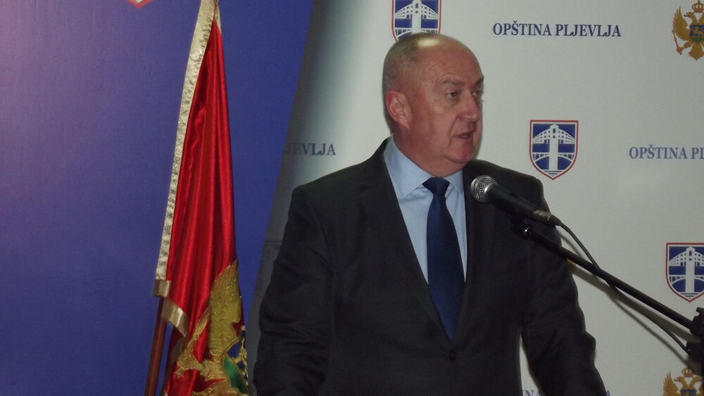 Statusni simbol pljevaljskih funkcionera: Stan u Podgorici ili Beogradu