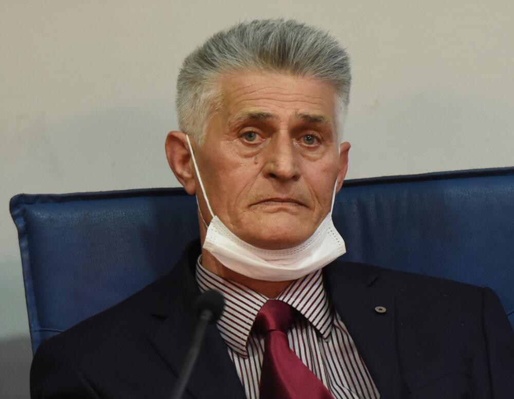 Rastoder se obratio Abazoviću: Priznaj, kriv si što želiš društvo ...