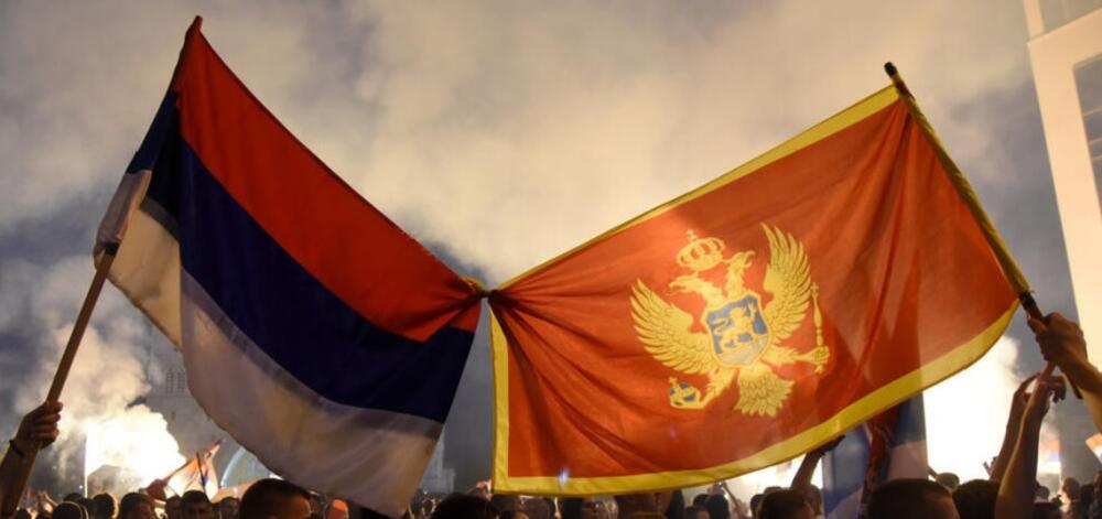 Šta radi zastava Srbije u Crnoj Gori