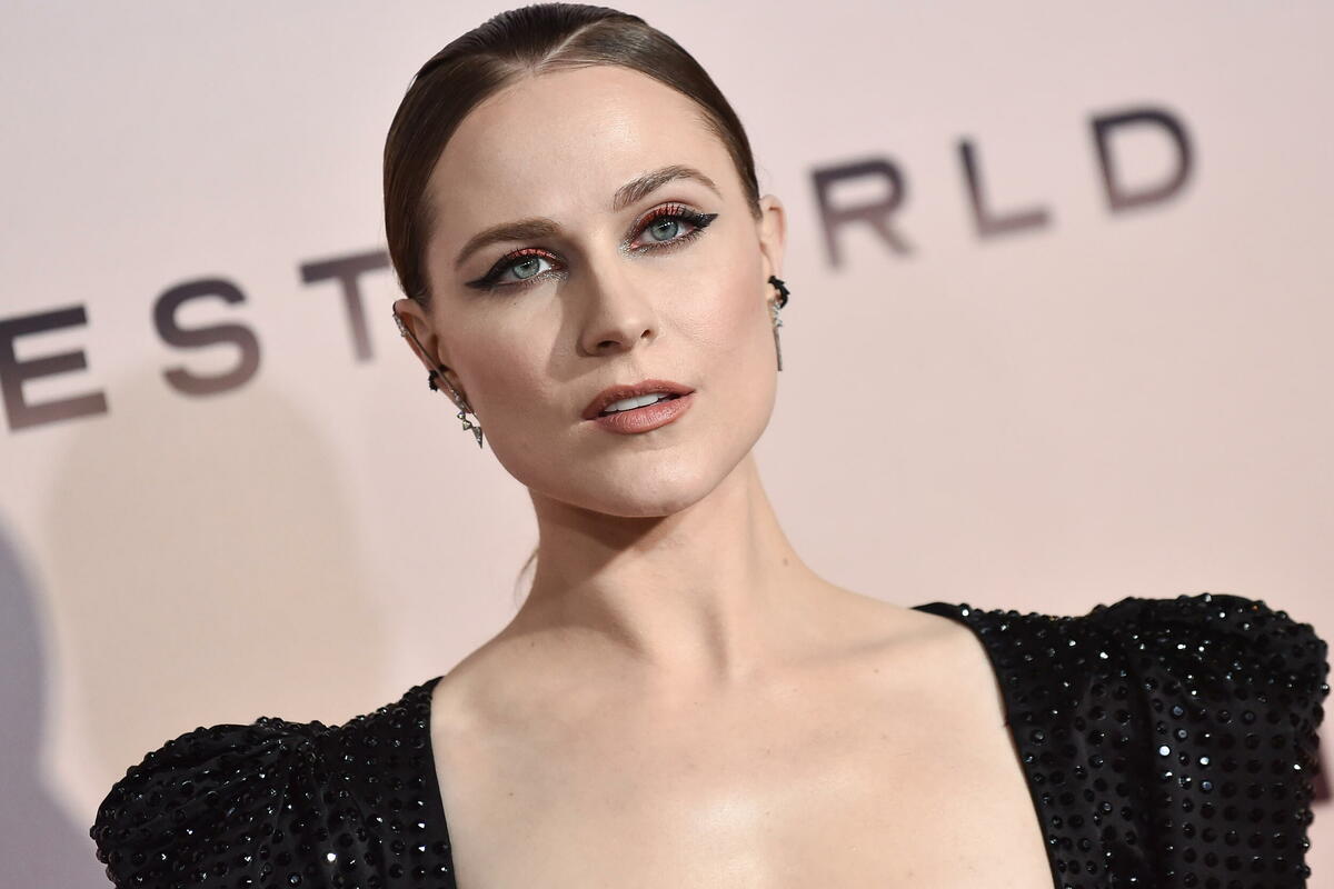 Merlin Menson | Vijesti