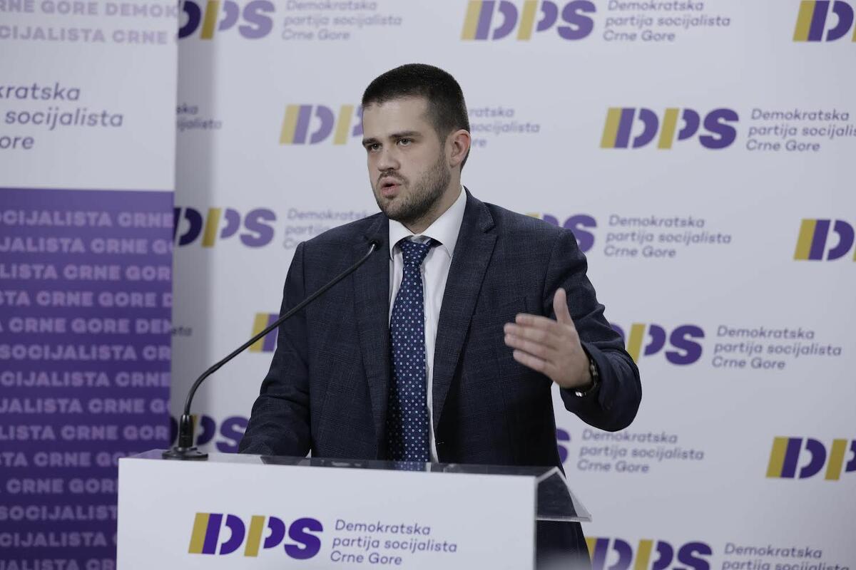 Nikolić: Mujović priznao da je slagao, a potom iznio novu laž čime ...