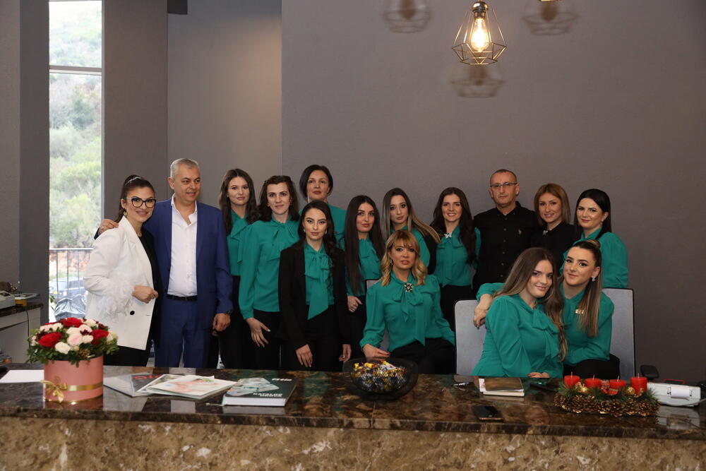 Otvoren je novi salon keramike i sanitarija u Baru | Media