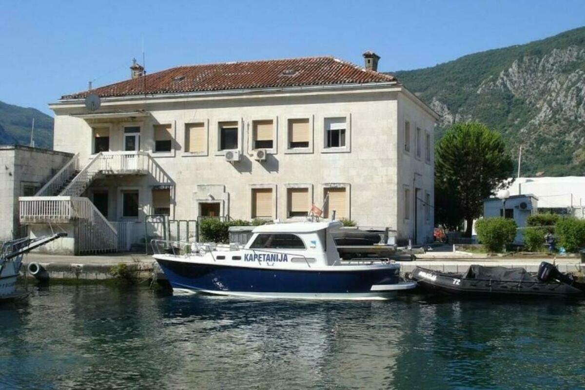 Lučka kapetanija Kotor u plusu milion eura