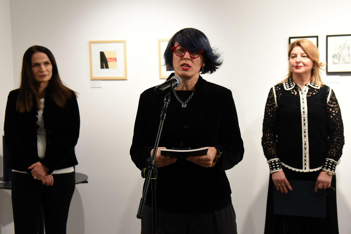 Bring graphics back to the art scene