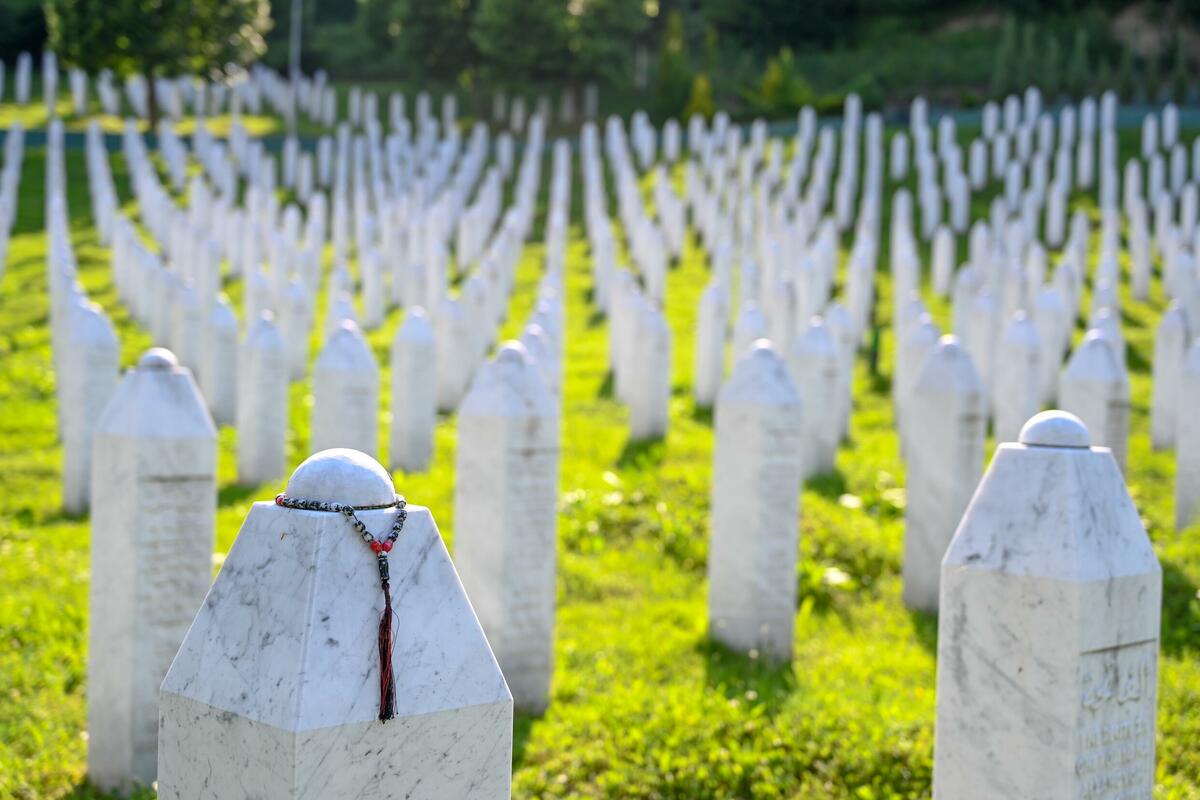 Rastoder: Sjećanjem na žrtve genocida brani se ljudskost