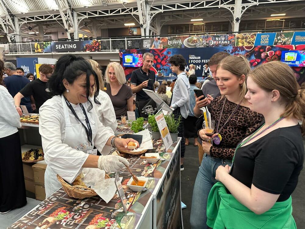 Ukusi Crne Gore osvojili London: Redovi za pršut, sir i vino na prestižnom Food festivalu