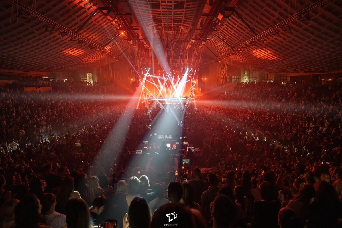 Robert Ovens večeras otvara City Groove